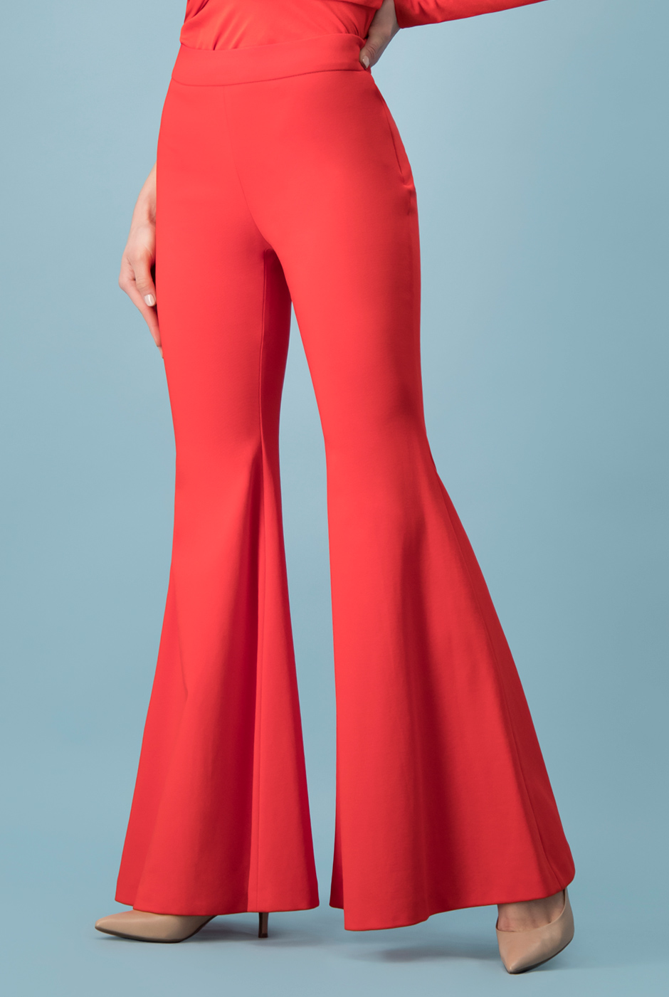Red Flared Trousers - Martha Debayle